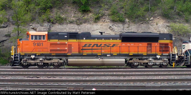 BNSF 9181